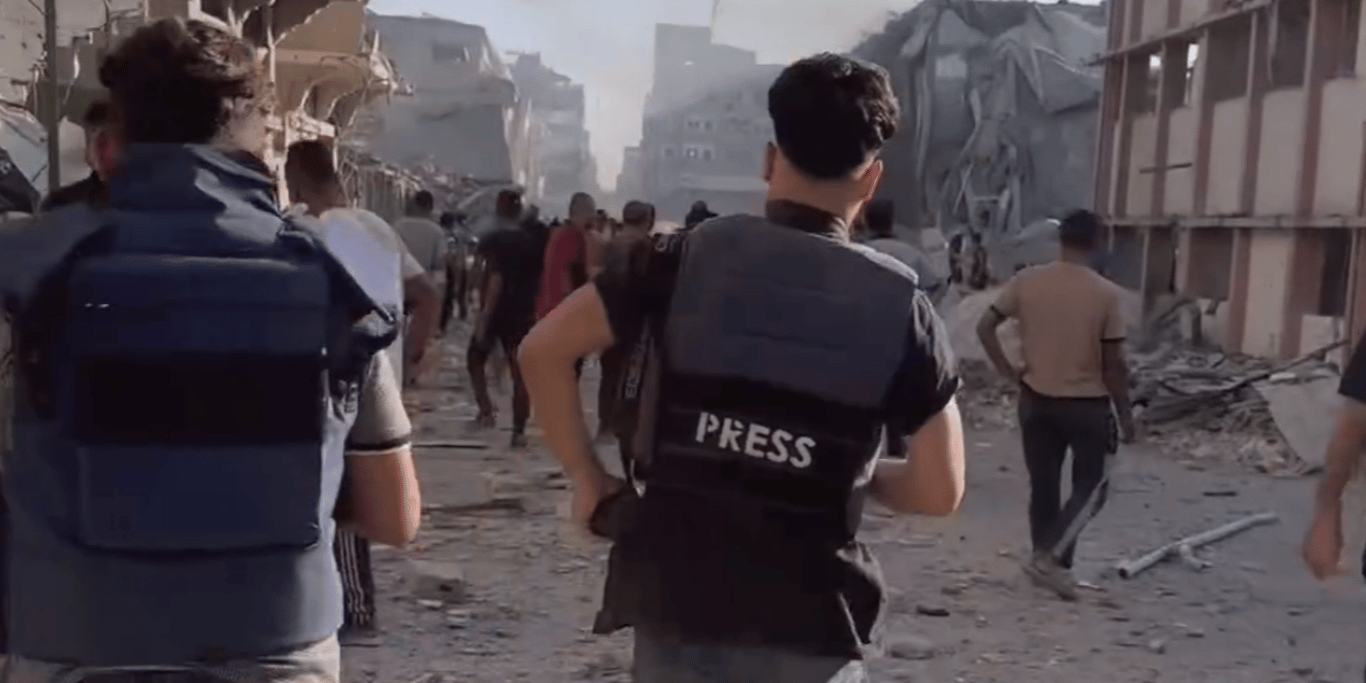 Fundraiser by Daragh Cogley | Support the Family of Gaza Journalist ...